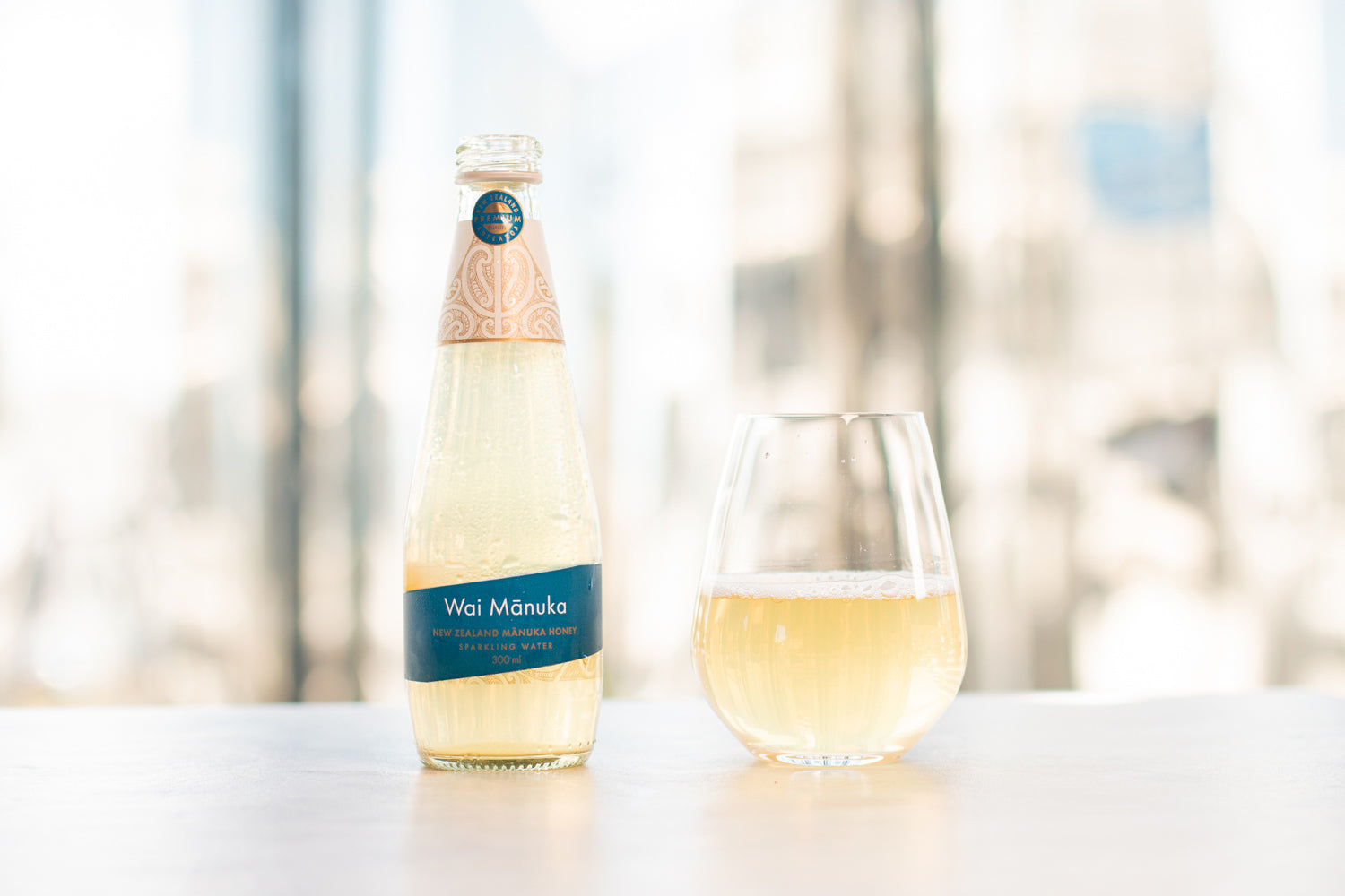 Setting the World a-buzz. KEA feature. – Wai Mānuka